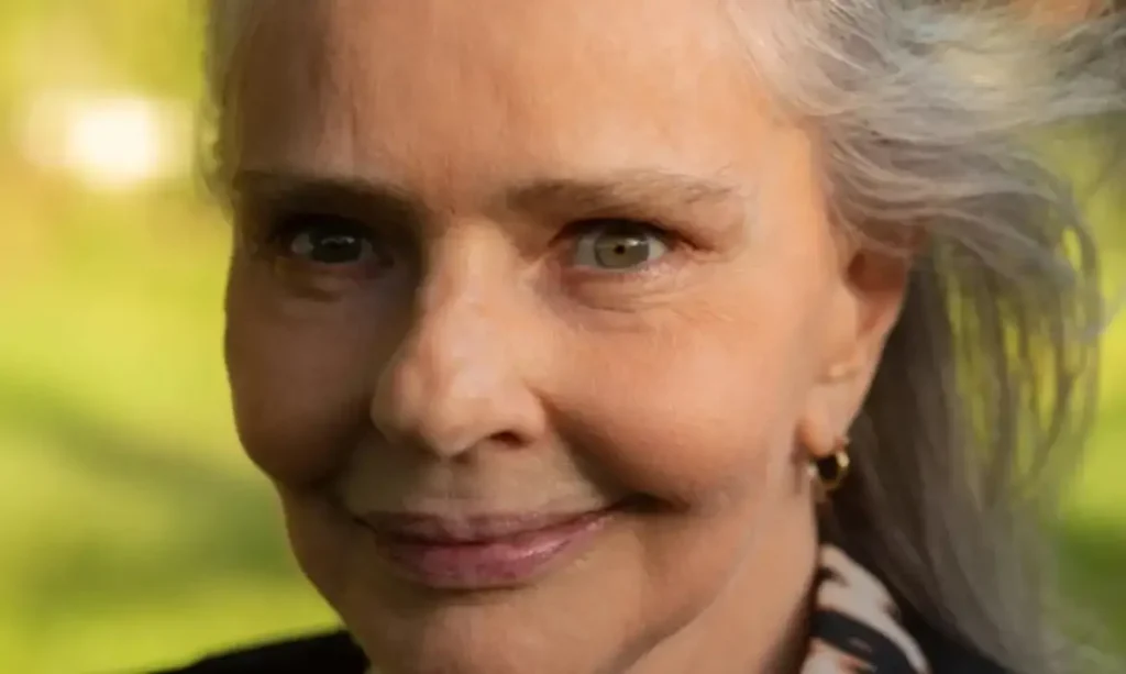 Morre Angela Ro Ro uma das cantoras mais icônicas das últimas décadas ...